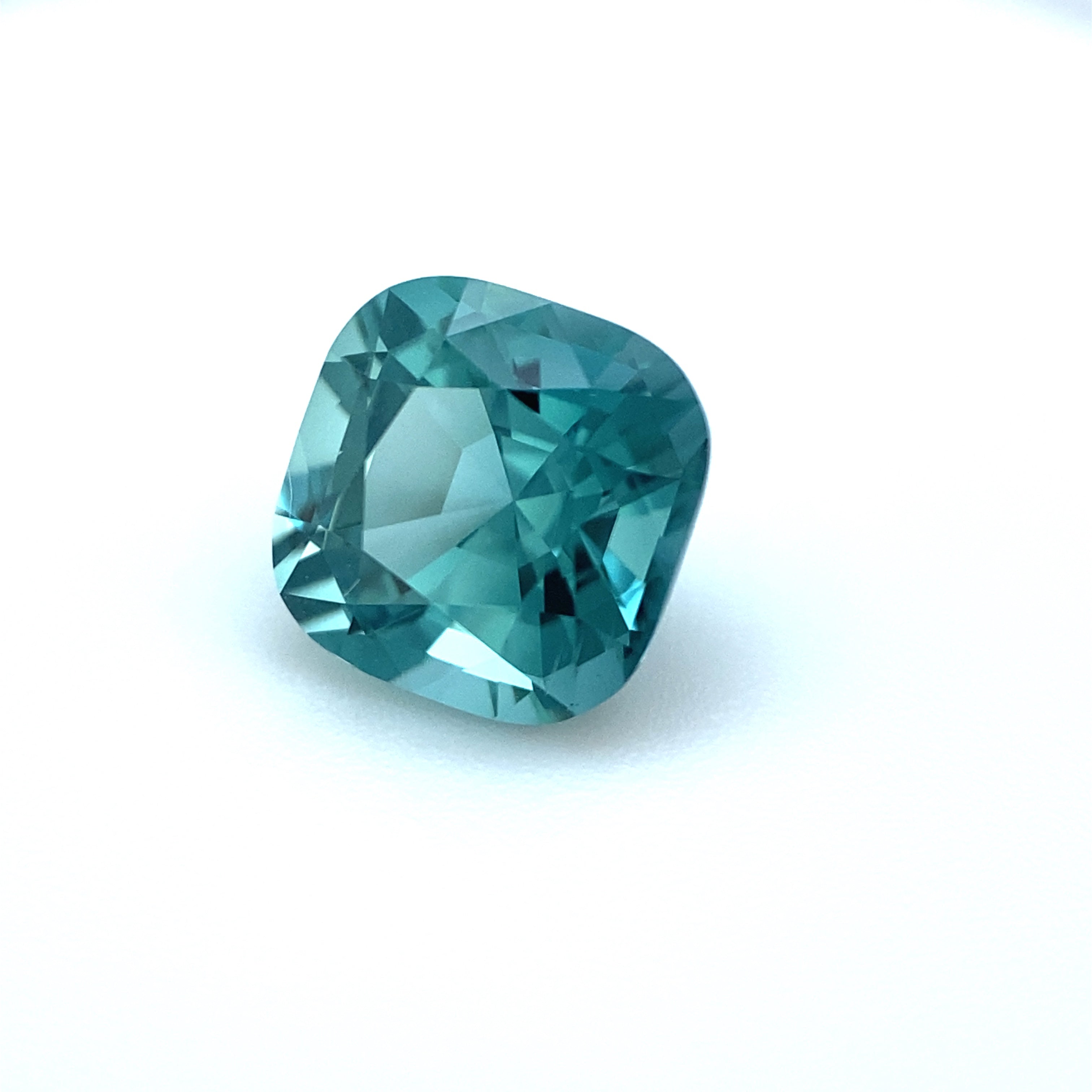 Green Tourmaline Cushion 1.58ct – Ajanta Afrika