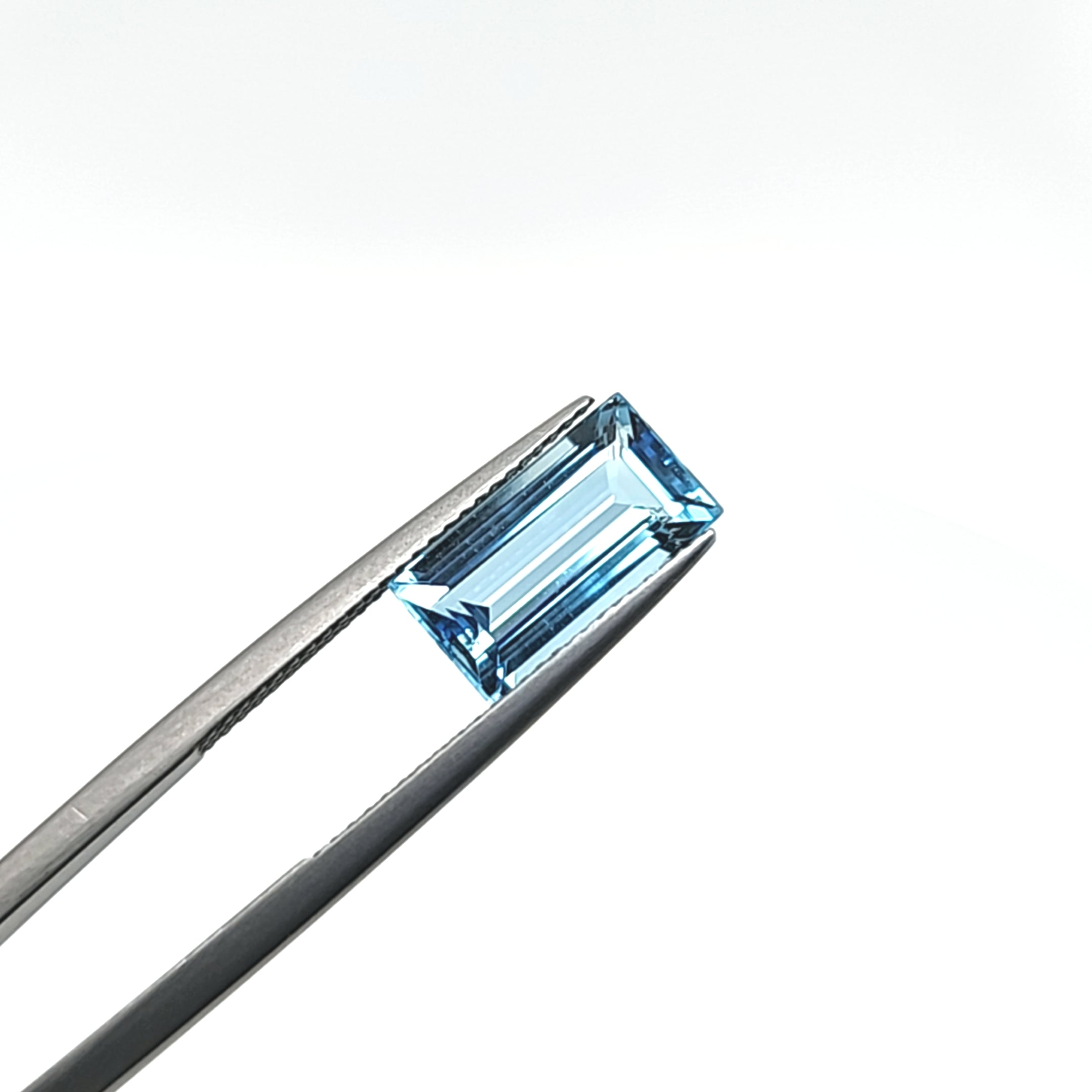 Aquamarine Baguette – Ajanta Afrika